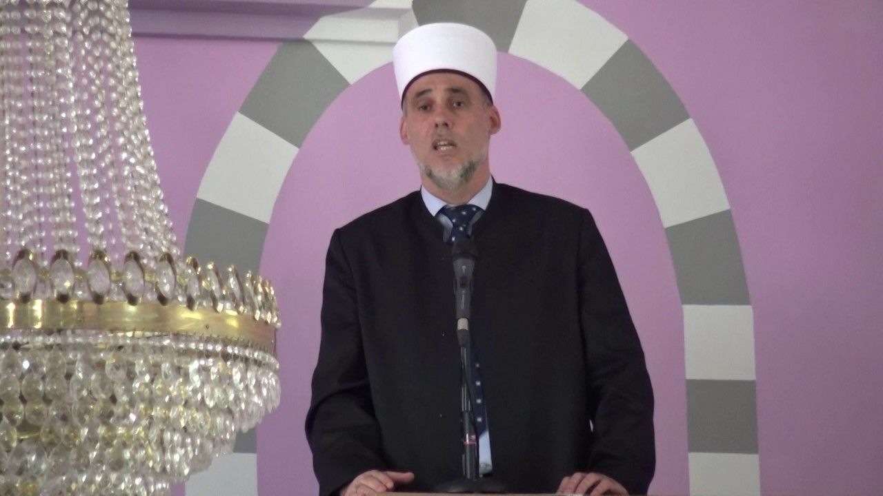 Hoxhë Dr.Musa Vila – A mund të jetë femra udhëheqëse ?! – RTV PENDIMI